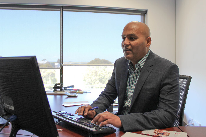 Samir Mansuri - Tax Store